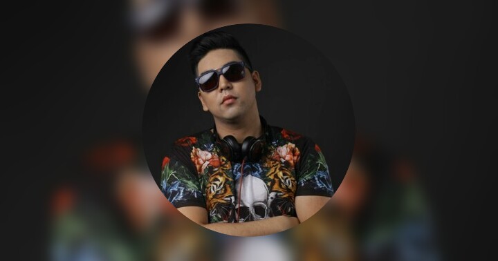 David Pham - Nghe nhạc và Tải bài hát, album, MV mới nhất trên Zing MP3