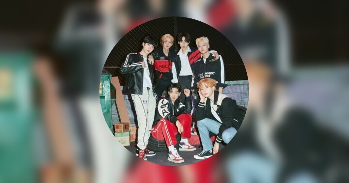 Wei - Nghe nhạc và Tải bài hát, album, MV mới nhất trên Zing MP3