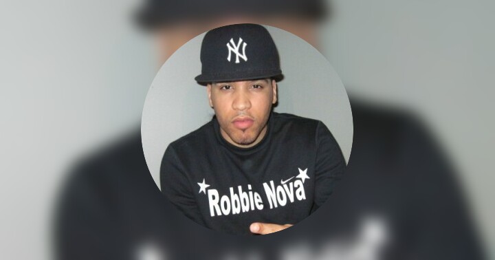 Robbie Nova - Nghe nhạc và Tải bài hát, album, MV mới nhất trên Zing MP3